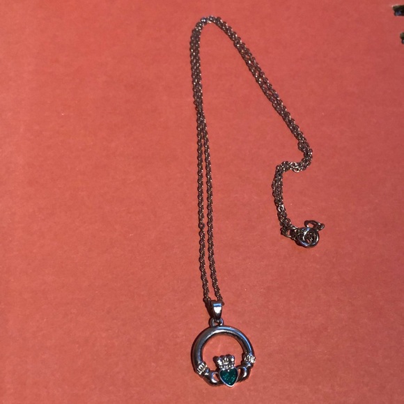 Solvar | Jewelry | Solvar Irish Claddagh Symbol Necklace | Poshmark